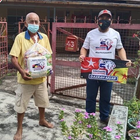 SOUTHERN VOLUNTEERS HELP OUT IN MUAR - HRH The Regent of Johor